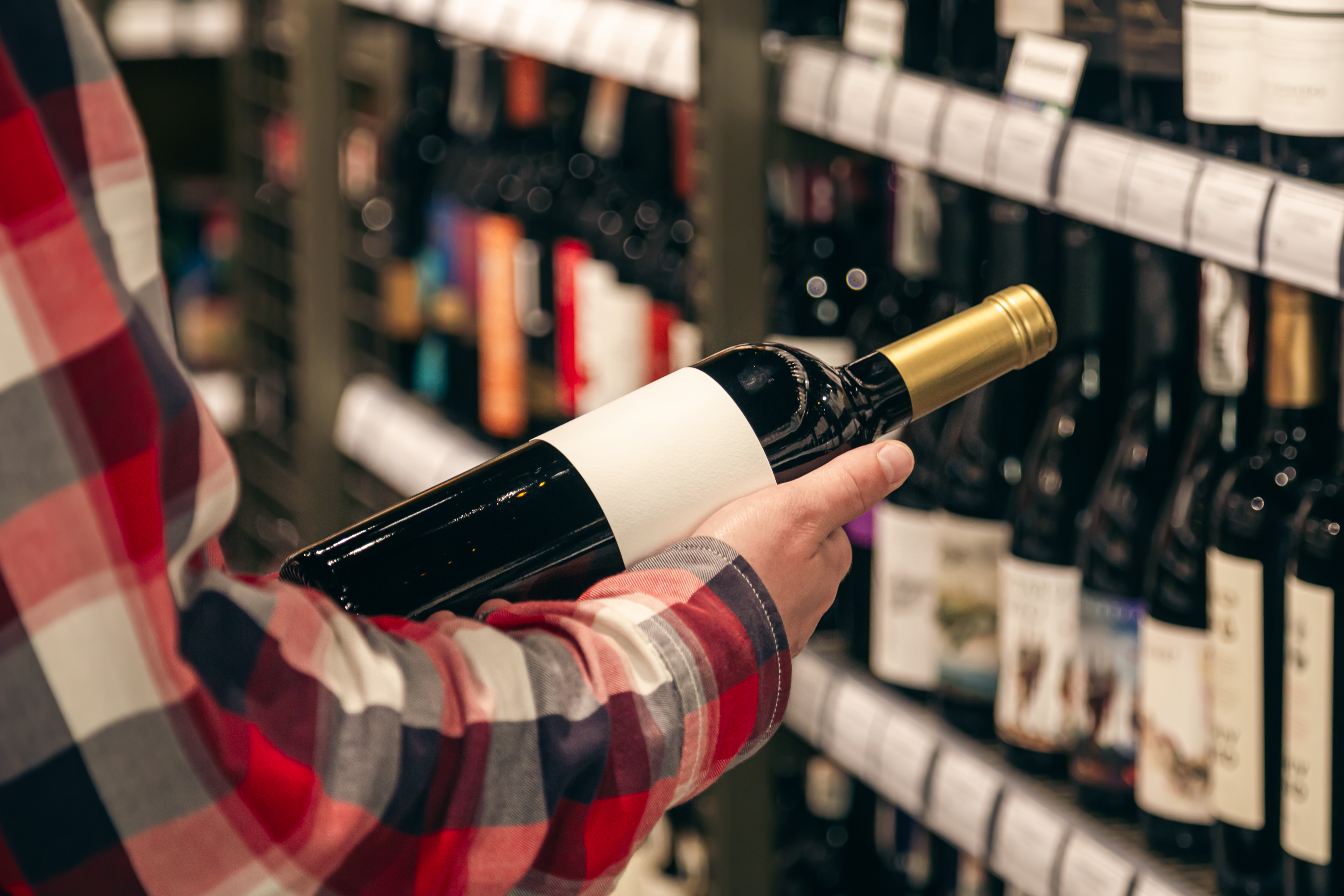 How to Store Wine Properly - A Wine Storage Temperature Guide in Singapore